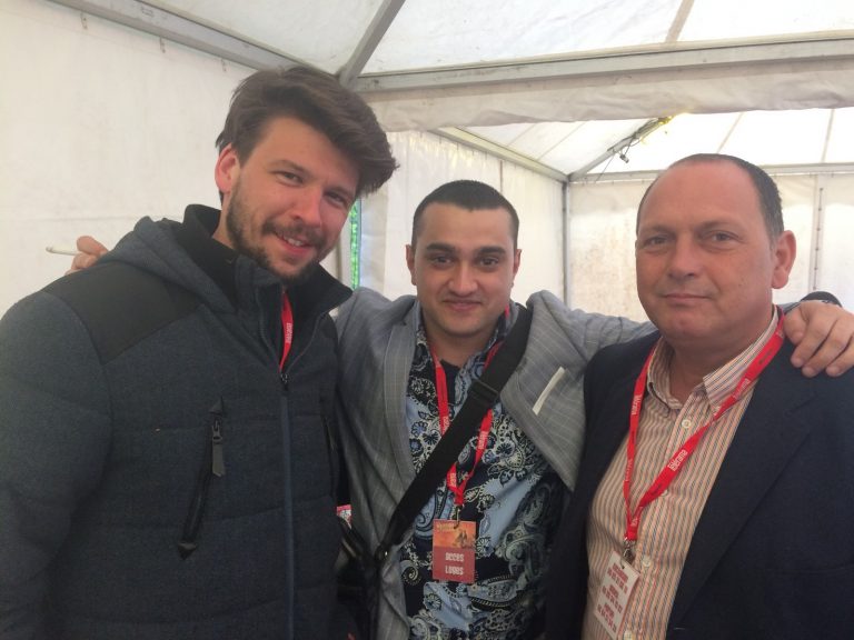 Kako su SRPSKE TRUBE proslavile malo FRANCUSKO SELO zahvaljujući jednom ...