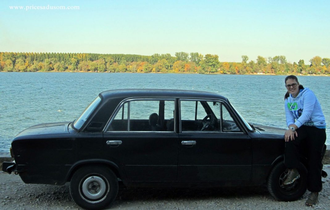 Ovako se vole jedna RADA i jedna LADA, vršnjakinje koje su prešle 80. ...