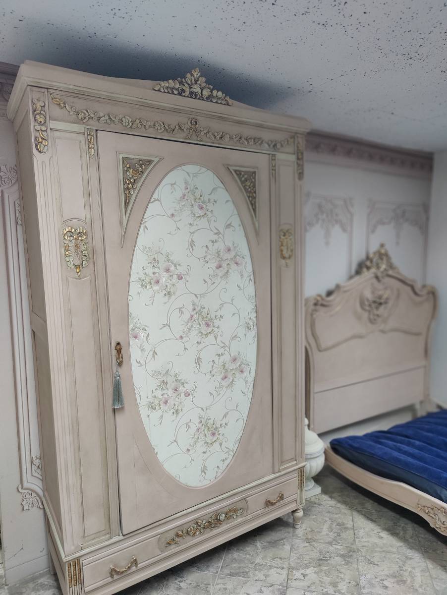 Marija u Pančevu stare ormane i krevete PRETVARA U NOVE, a sada radi na ...